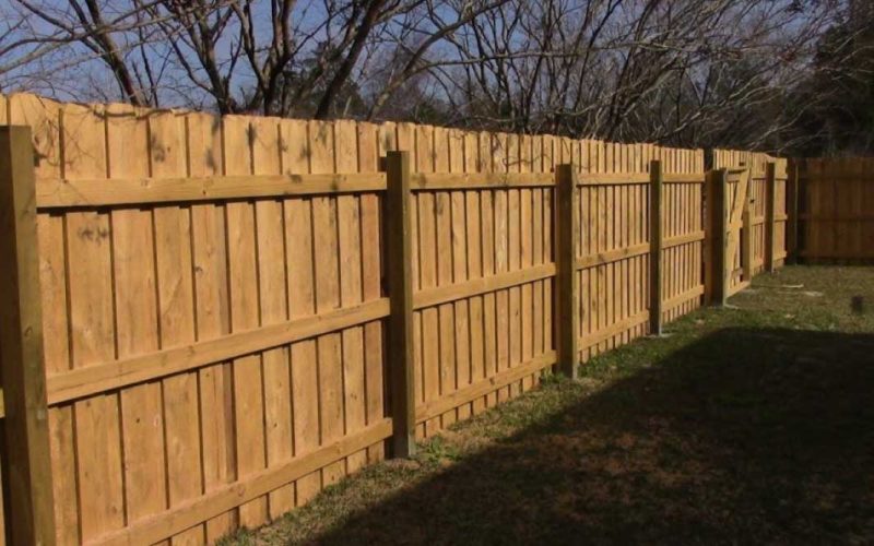 Residential Wood Fence | Warren Roseville Taylor Novi Livon